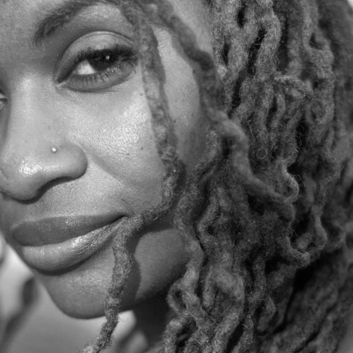 Colette Paul ~ For Your Eyes Only - HubPages