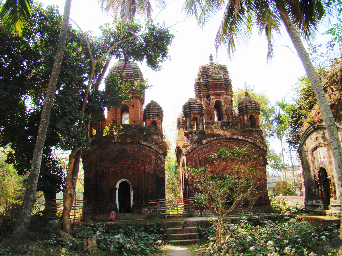 False or Fake Doors in Bengal Temple Decoration - HubPages