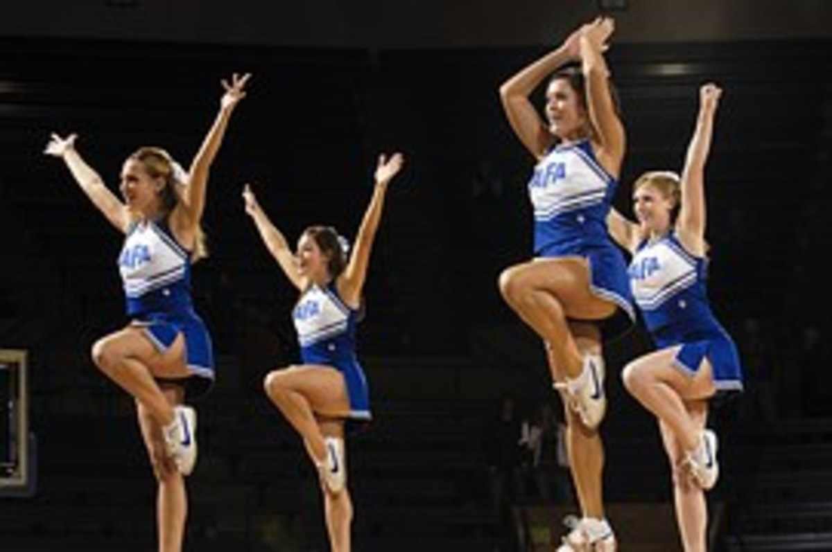 What Cheerleaders Are Thinking When They Are Not Cheering - HubPages