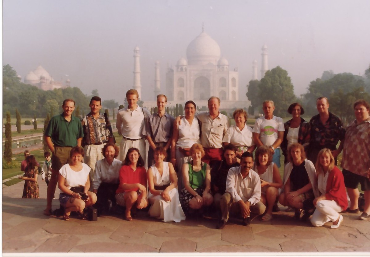 Indian Jewel, the Taj Mahal. Why You Should Visit. - HubPages