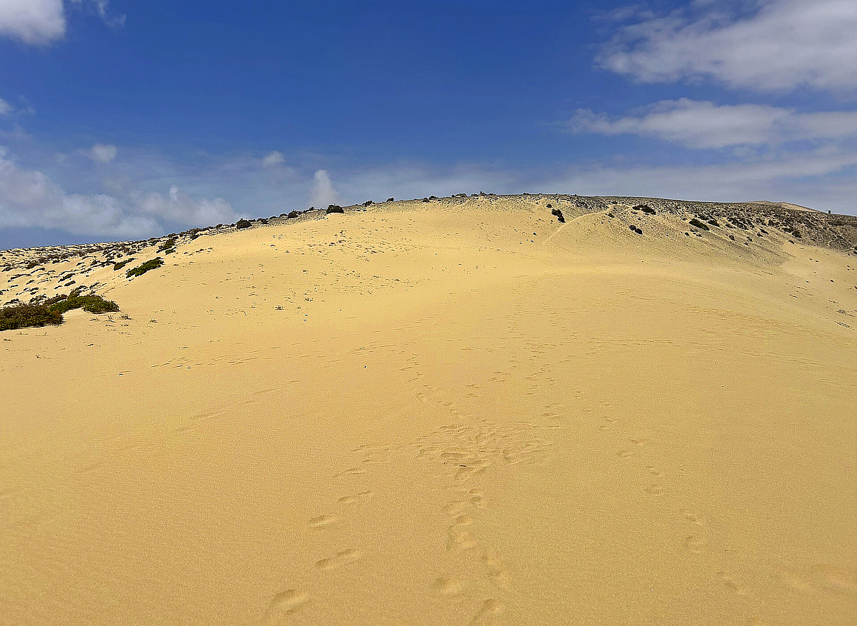 The Most Spectacular Sand Dunes of the Canary Islands, Spain - HubPages