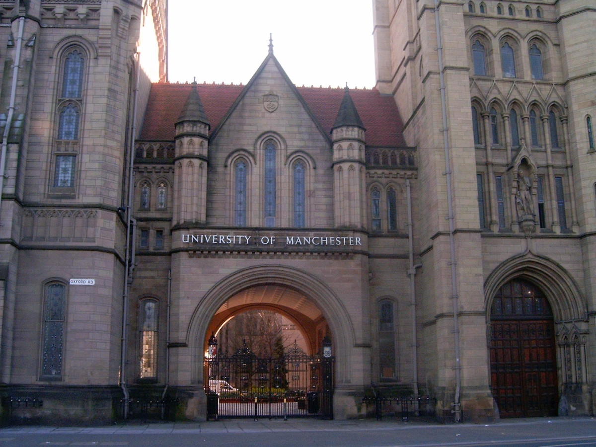 Visiting Whitworth Hall, University of Manchester, England: Neo-Gothic ...