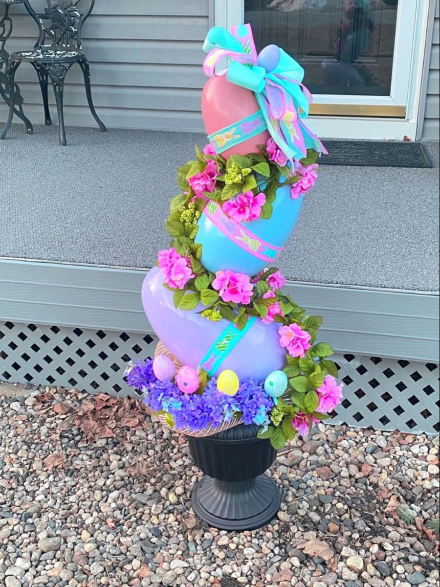 25+ Outdoor Easter Decor Ideas - HubPages