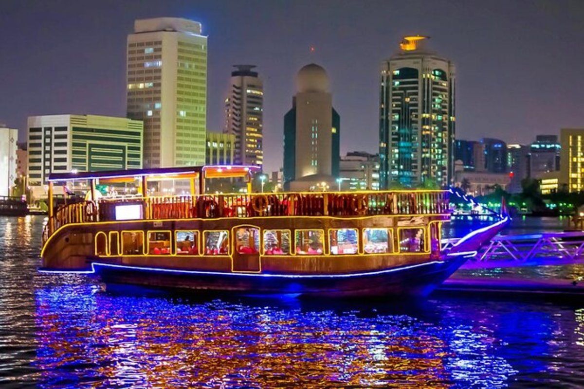 Top 10 Dubai Dinner Cruises for Unforgettable Experience - HubPages
