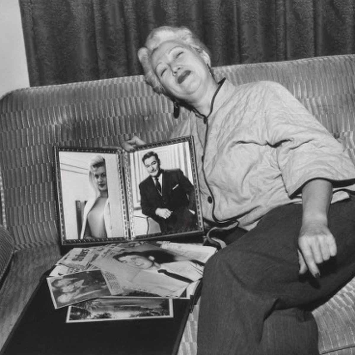 Errol Flynn and Beverly Aadland: A Scandalous Affair - HubPages