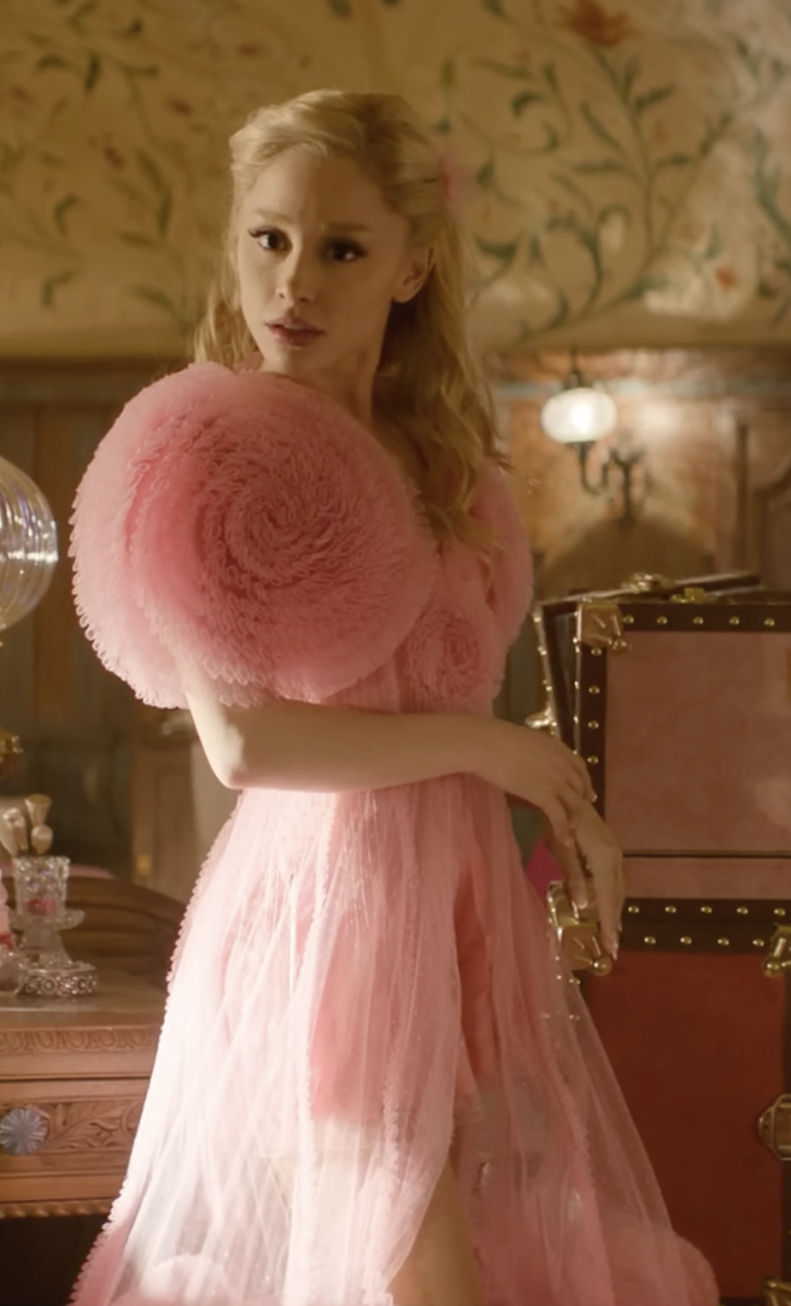 10 Best Dressing Gowns & Robes From Fantasy/Sci-Fi Movies - HubPages